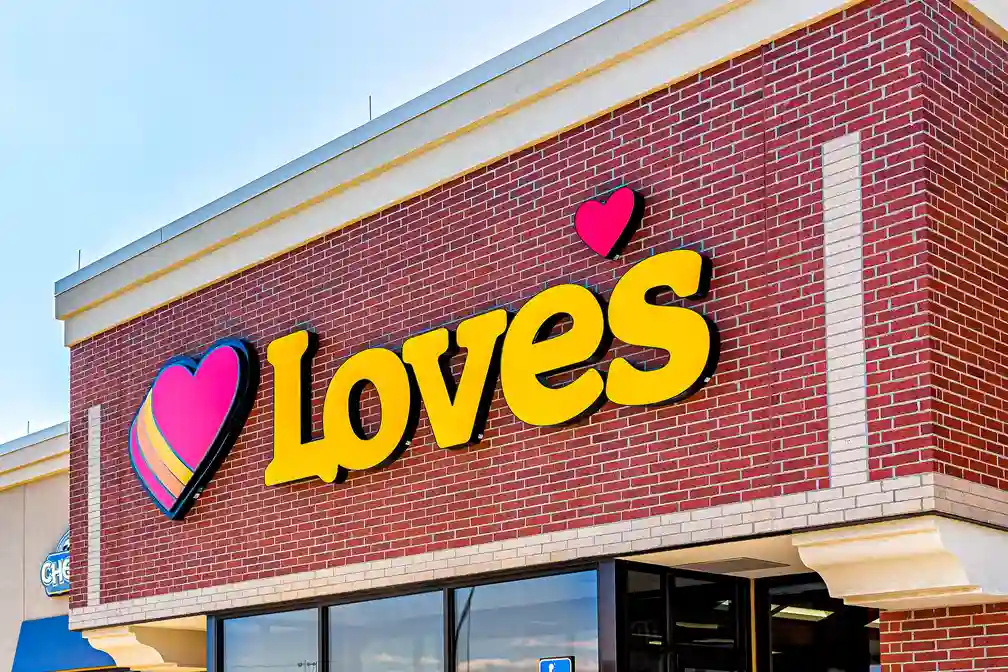 Love’s Opens a New CNG Station in the Fresno Market